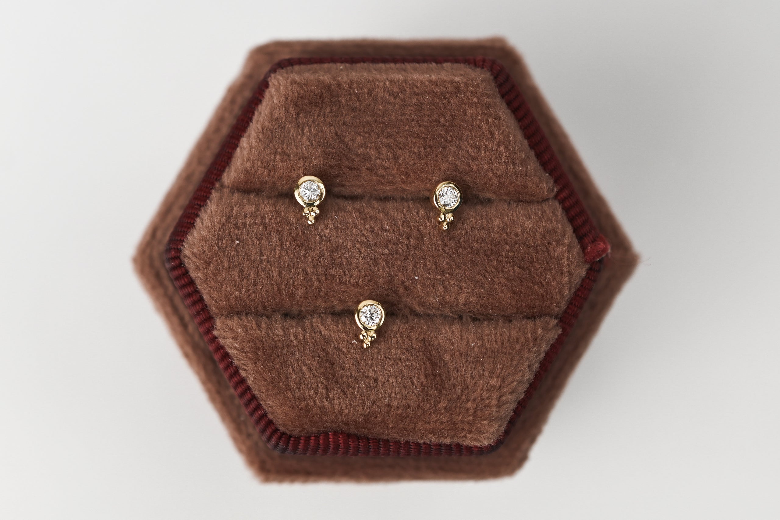 Solitaire Round Crown Shape Helix Piercing | FLUX and STONE JEWELRY